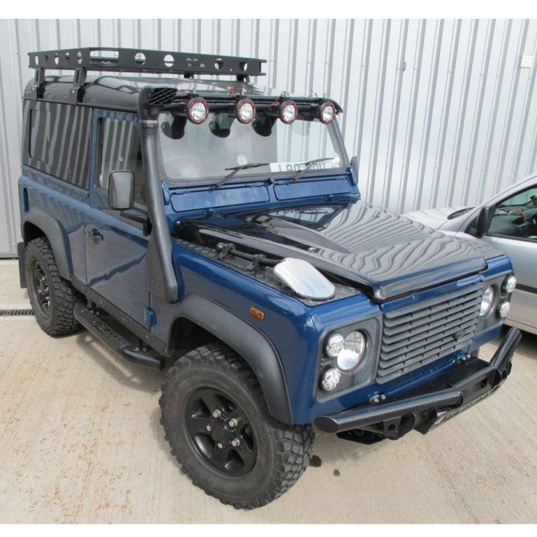 Upgrading your Land Rover Defender 200TDI Bonnet to a Post 2007 Puma ...